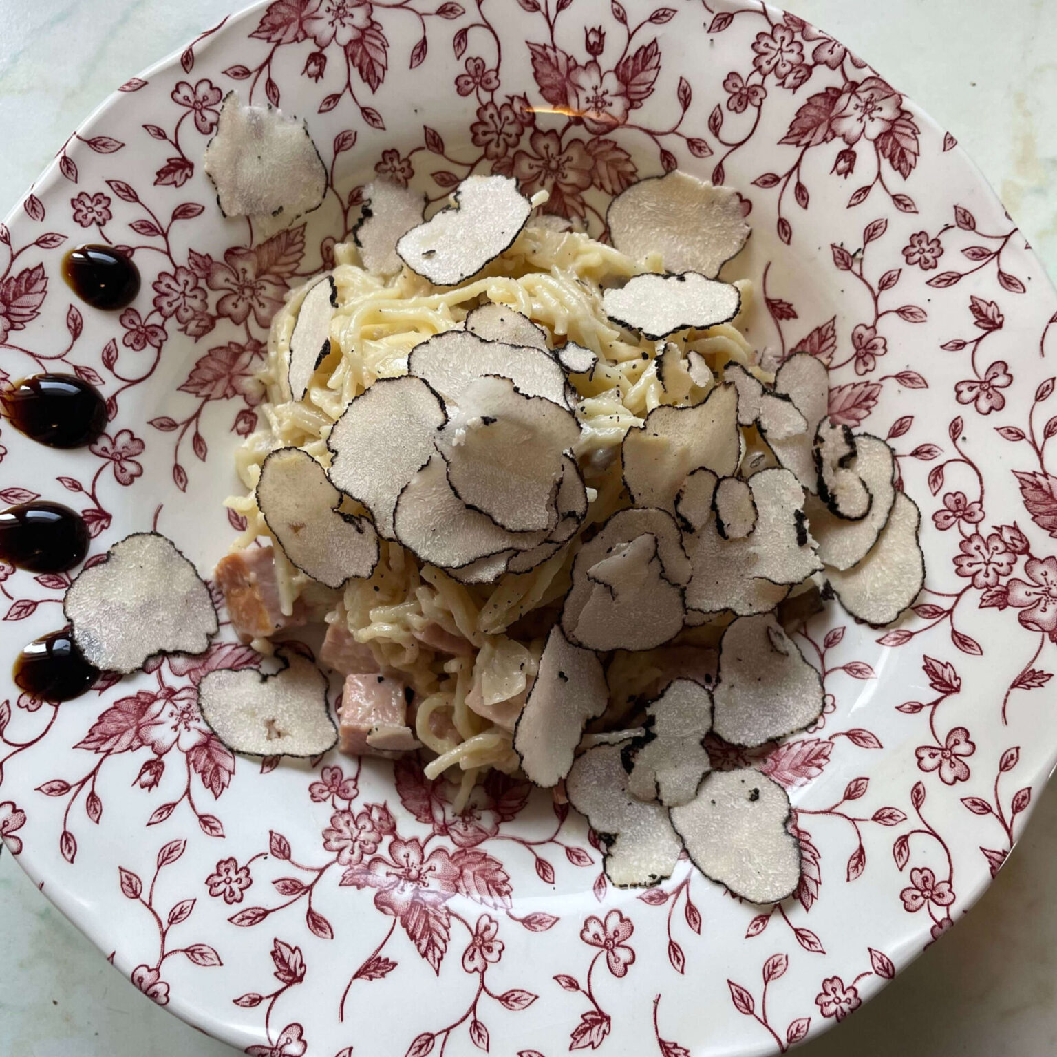 What Is a Truffle and What Does Truffle Taste Like?